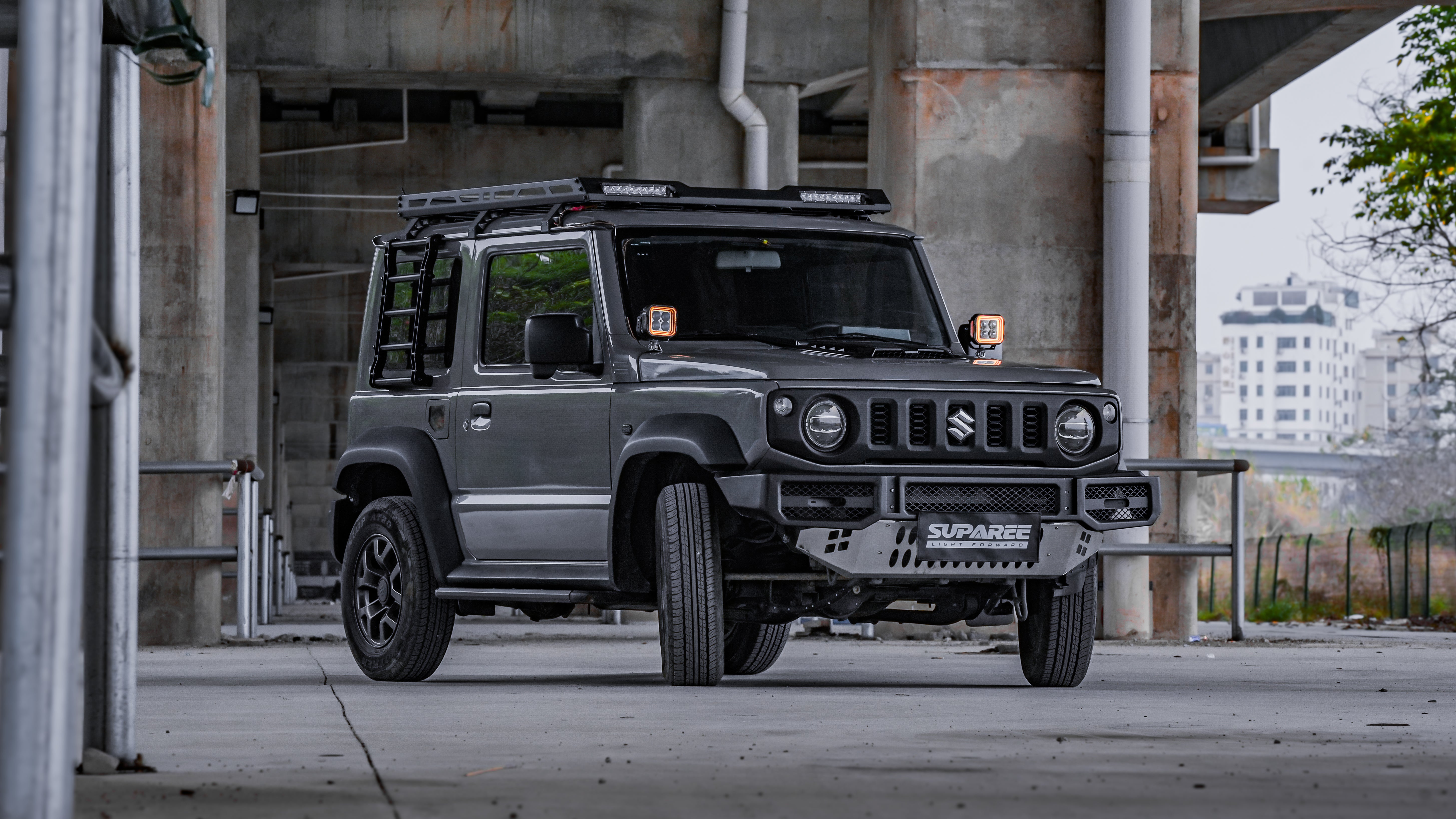 Parking Lot Warrior：Jimny's Hyper Setup for City Explorer Vibes ...